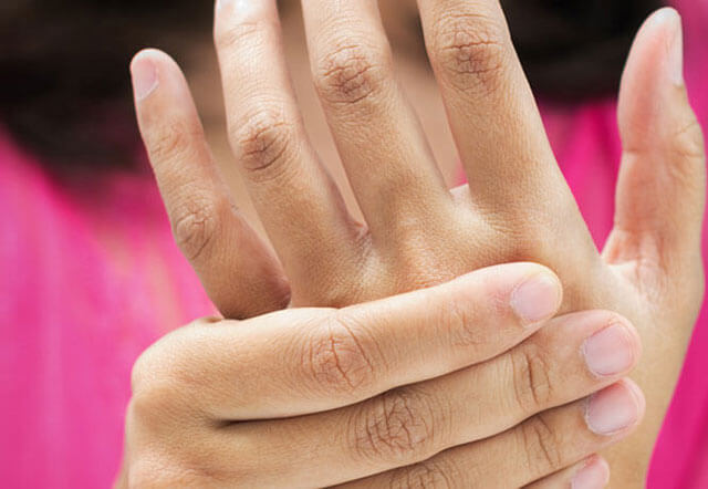 Connectivite Mixte (Syndrome de Sharp) - Symptômes et Traitements ...